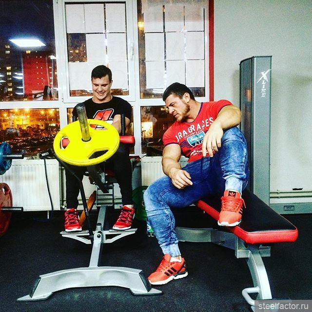 Адам Абакаров / Adam Abakarov - ЗВЕЗДЫ БОДИБИЛДИНГА - МУЖЧИНЫ ...