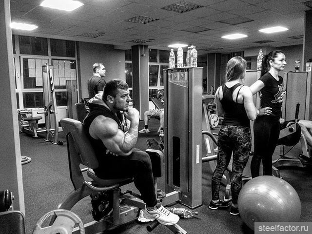 Адам Абакаров / Adam Abakarov - ЗВЕЗДЫ БОДИБИЛДИНГА - МУЖЧИНЫ ...